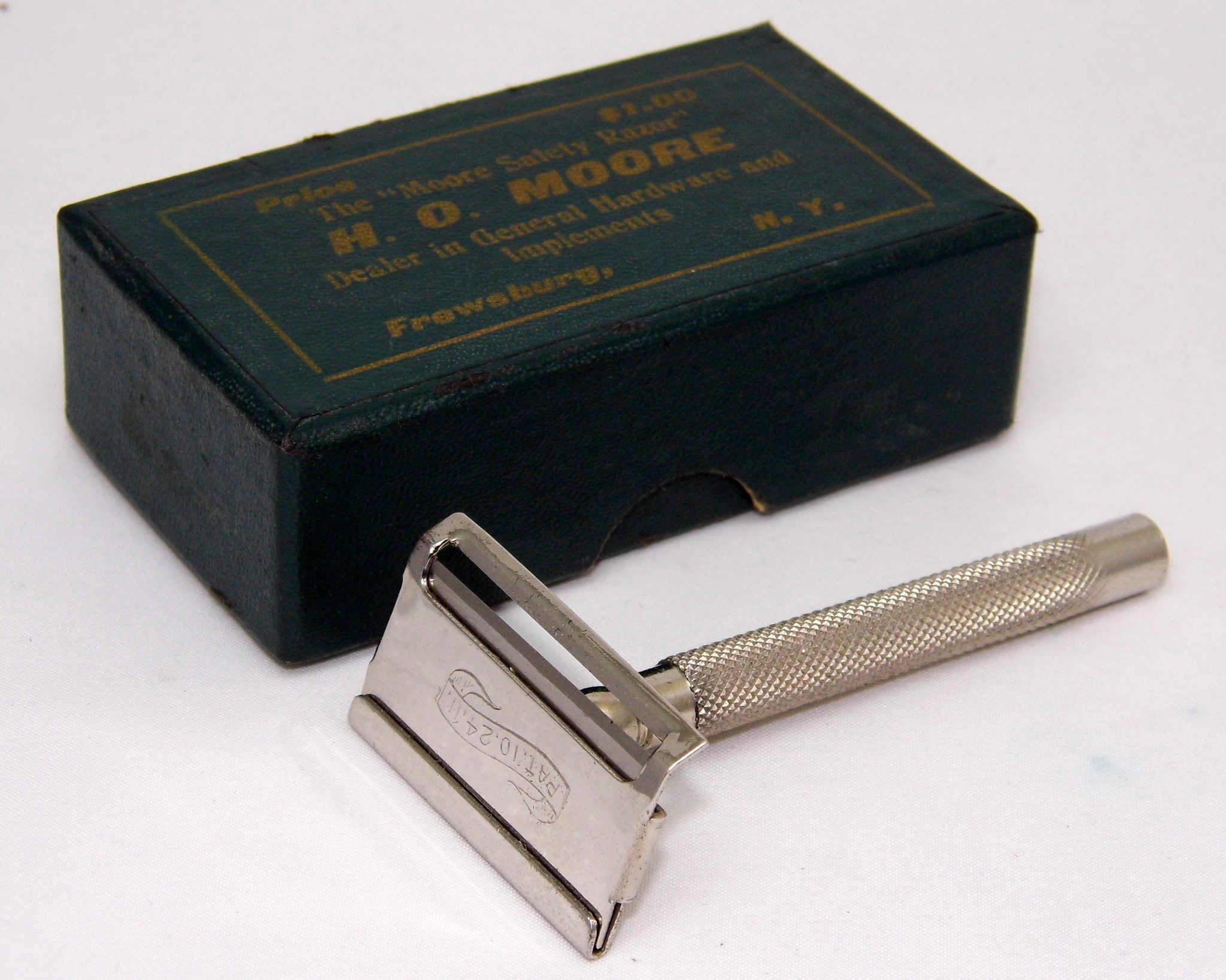 More photos of CURBO razors and boxes - Wegian WetshavingWegian Wetshaving
